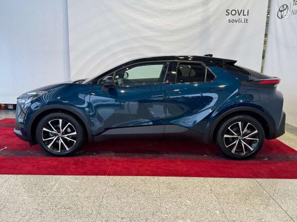 Zils Toyota C-HR 2024 Šauļi, ar dzinēja tilpumu 1.99 L un nobraukumu 13 tūkst. km par 31500 €, foto 5 vietnē AUTOMOTO.COM.LV