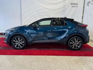 Blue Toyota C-HR 2024 in Siauliai, with an engine capacity of 1.99 L and mileage of 13 thousand km for 31500 €, photo 5 on AUTOMOTO.COM.LV