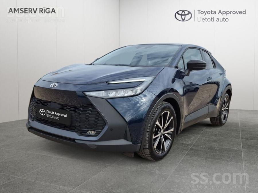 Zils Toyota C-HR 2025 Rīga, ar dzinēja tilpumu 1.80 L un nobraukumu 25 tūkst. km par 27900 €, foto 1 vietnē AUTOMOTO.COM.LV