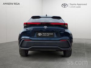 Zils Toyota C-HR 2025 Rīga, ar dzinēja tilpumu 1.80 L un nobraukumu 25 tūkst. km par 27900 €, foto 5 vietnē AUTOMOTO.COM.LV