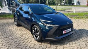 Zils Toyota C-HR 2025 Rīga, ar dzinēja tilpumu 1.80 L un nobraukumu 6 tūkst. km par 32450 €, foto  vietnē AUTOMOTO.COM.LV