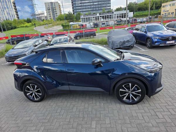 Синий Тойота C-HR 2025 в Вильнюс, объемом двигателя 1.99 л и пробегом 30 тыс. км за 29000 €, фото 3 на AUTOMOTO.COM.LV