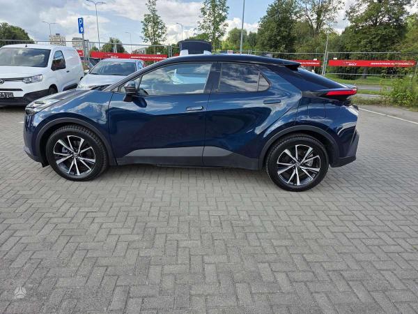 Синий Тойота C-HR 2025 в Вильнюс, объемом двигателя 1.99 л и пробегом 30 тыс. км за 29000 €, фото 6 на AUTOMOTO.COM.LV