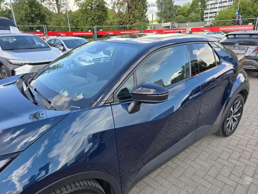 Синий Тойота C-HR 2025 в Вильнюс, объемом двигателя 1.99 л и пробегом 30 тыс. км за 29000 €, фото 14 на AUTOMOTO.COM.LV
