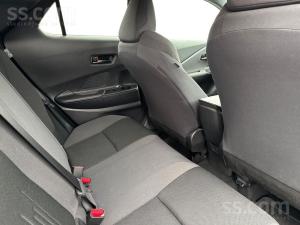 Zils Toyota C-HR 2025 Rīga, ar dzinēja tilpumu 1.80 L un nobraukumu 28 tūkst. km par 28490 €, foto 8 vietnē AUTOMOTO.COM.LV