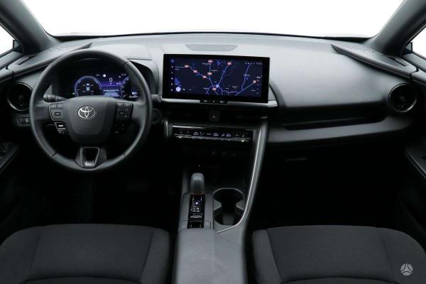 Blue Toyota C-HR 2025 in Vilnius, with an engine capacity of 1.80 L and mileage of 31 thousand km for 29900 €, photo 7 on AUTOMOTO.COM.LV