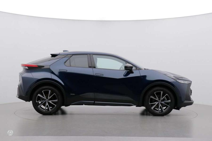 Zils Toyota C-HR 2025 Viļņa, ar dzinēja tilpumu 1.99 L un nobraukumu 9 tūkst. km par 38900 €, foto 18 vietnē AUTOMOTO.COM.LV
