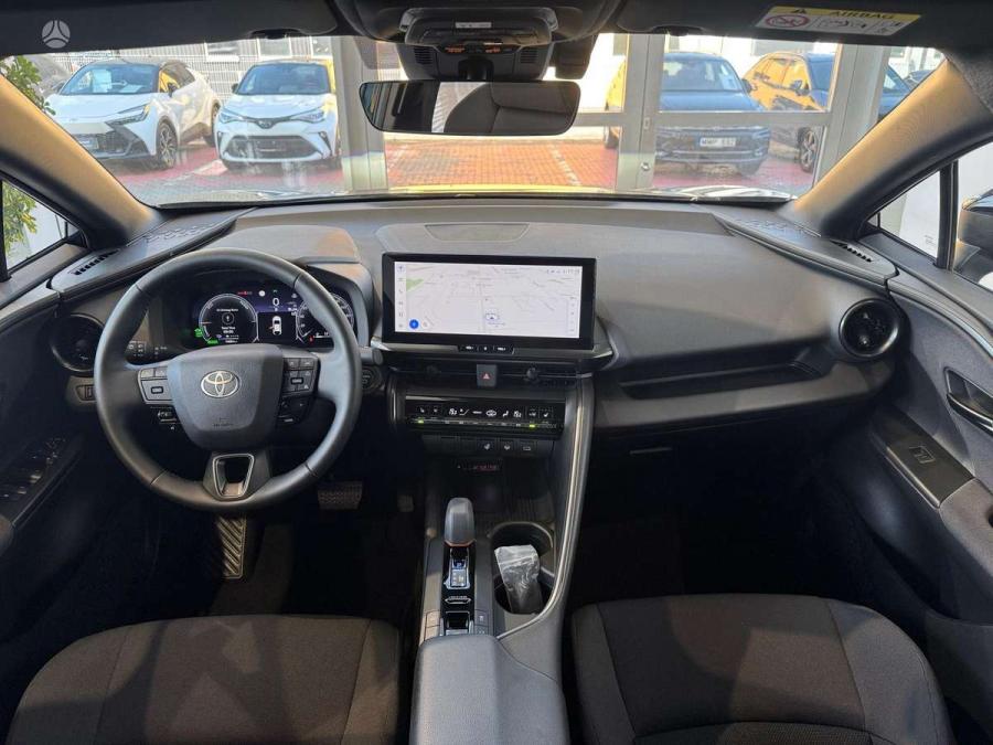 Синий Тойота C-HR 2025 в Шяуляй, объемом двигателя 1.99 л и пробегом 15 тыс. км за 33900 €, фото 18 на AUTOMOTO.COM.LV