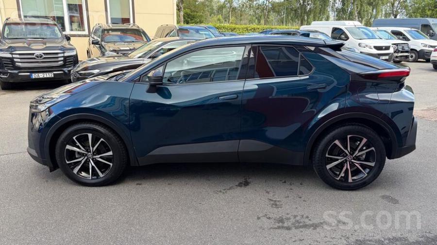 Zils Toyota C-HR 2025 Rīga, ar dzinēja tilpumu 1.80 L un nobraukumu 23 tūkst. km par 26200 €, foto 5 vietnē AUTOMOTO.COM.LV