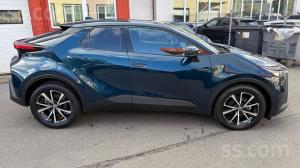 Zils Toyota C-HR 2025 Rīga, ar dzinēja tilpumu 1.80 L un nobraukumu 23 tūkst. km par 26200 €, foto 6 vietnē AUTOMOTO.COM.LV