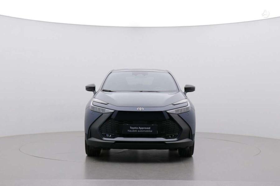Blue Toyota C-HR 2025 in Vilnius, with an engine capacity of 1.99 L and mileage of 9 thousand km for 38900 €, photo 7 on AUTOMOTO.COM.LV
