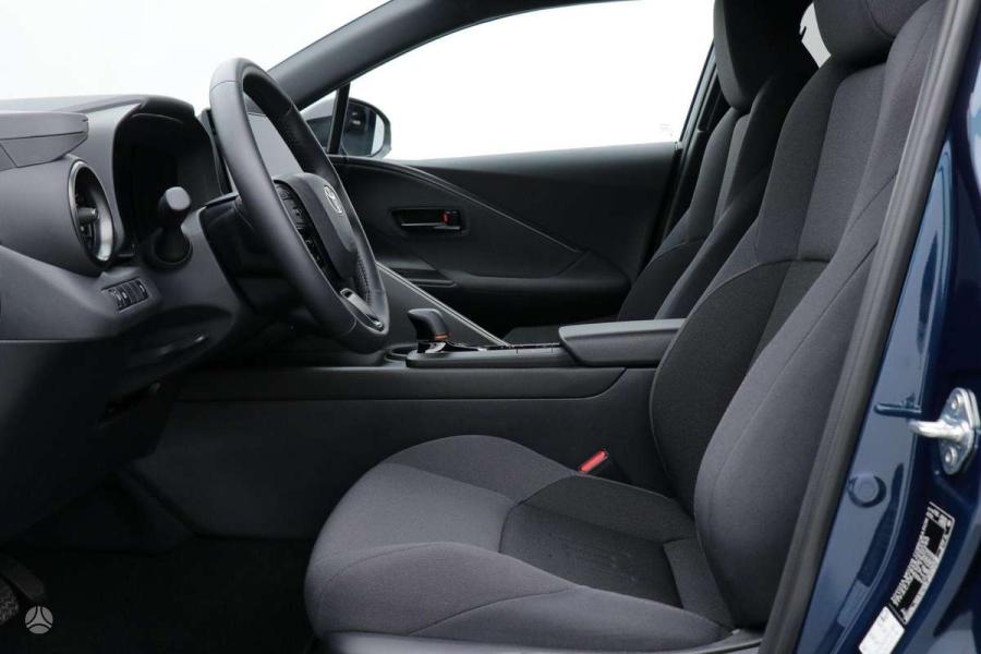 Blue Toyota C-HR 2025 in Vilnius, with an engine capacity of 1.99 L and mileage of 9 thousand km for 38900 €, photo 13 on AUTOMOTO.COM.LV