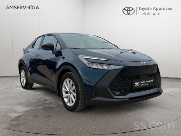 Синий Тойота C-HR 2025 в Рига, объемом двигателя 1.80 л и пробегом 42 тыс. км за 26900 €, фото 4 на AUTOMOTO.COM.LV