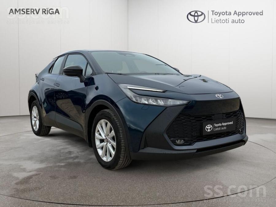 Синий Тойота C-HR 2025 в Рига, объемом двигателя 1.80 л и пробегом 42 тыс. км за 26900 €, фото 4 на AUTOMOTO.COM.LV
