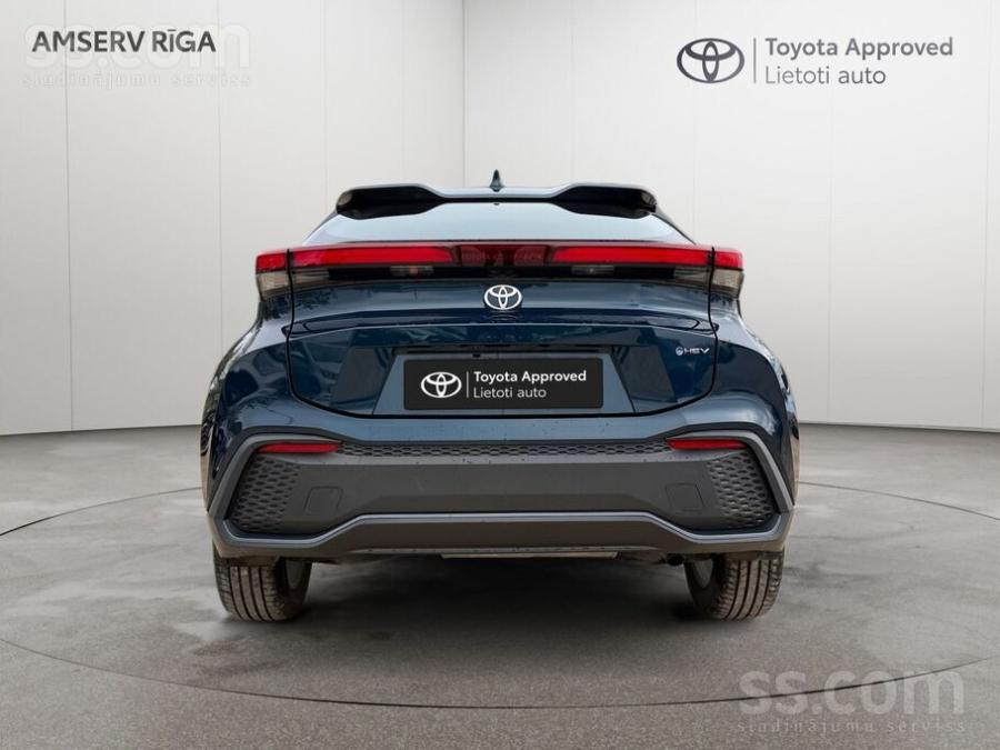 Синий Тойота C-HR 2025 в Рига, объемом двигателя 1.80 л и пробегом 42 тыс. км за 26900 €, фото 7 на AUTOMOTO.COM.LV