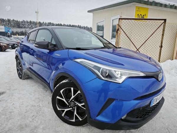 Синий Тойота C-HR 2017 в Вильнюс, объемом двигателя 1.80 л и пробегом 247 тыс. км за 13300 €, фото 7 на AUTOMOTO.COM.LV