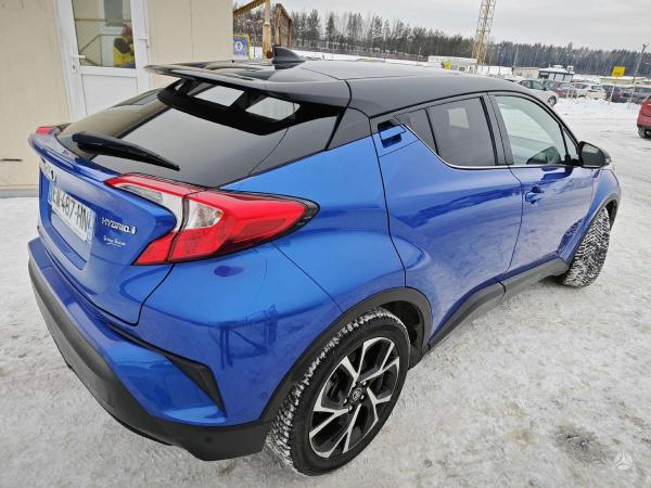 Zils Toyota C-HR 2017 Viļņa, ar dzinēja tilpumu 1.80 L un nobraukumu 247 tūkst. km par 13000 €, foto 11 vietnē AUTOMOTO.COM.LV