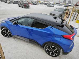 Blue Toyota C-HR 2017 in Vilnius, with an engine capacity of 1.80 L and mileage of 247 thousand km for 13300 €, photo 13 on AUTOMOTO.COM.LV