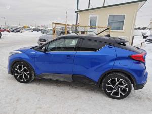 Blue Toyota C-HR 2017 in Vilnius, with an engine capacity of 1.80 L and mileage of 247 thousand km for 13300 €, photo 35 on AUTOMOTO.COM.LV