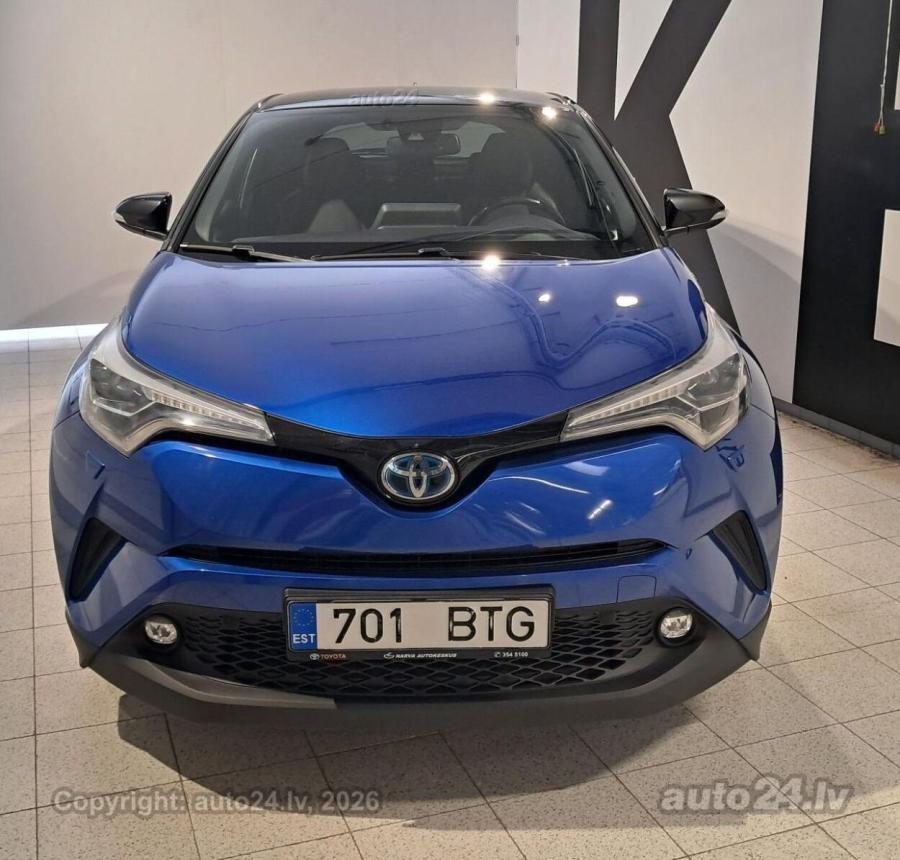 Blue Toyota C-HR 2017 in Narva, with an engine capacity of 1.80 L and mileage of 127 thousand km for 14900 €, photo 5 on AUTOMOTO.COM.LV