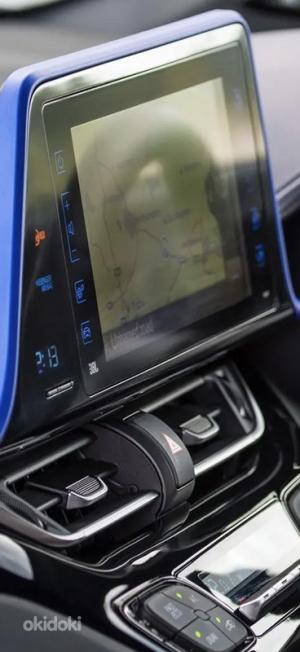 Синий Тойота C-HR 2017 в Таллин, объемом двигателя 1.80 л и пробегом 134 тыс. км за 15000 €, фото 13 на AUTOMOTO.COM.LV