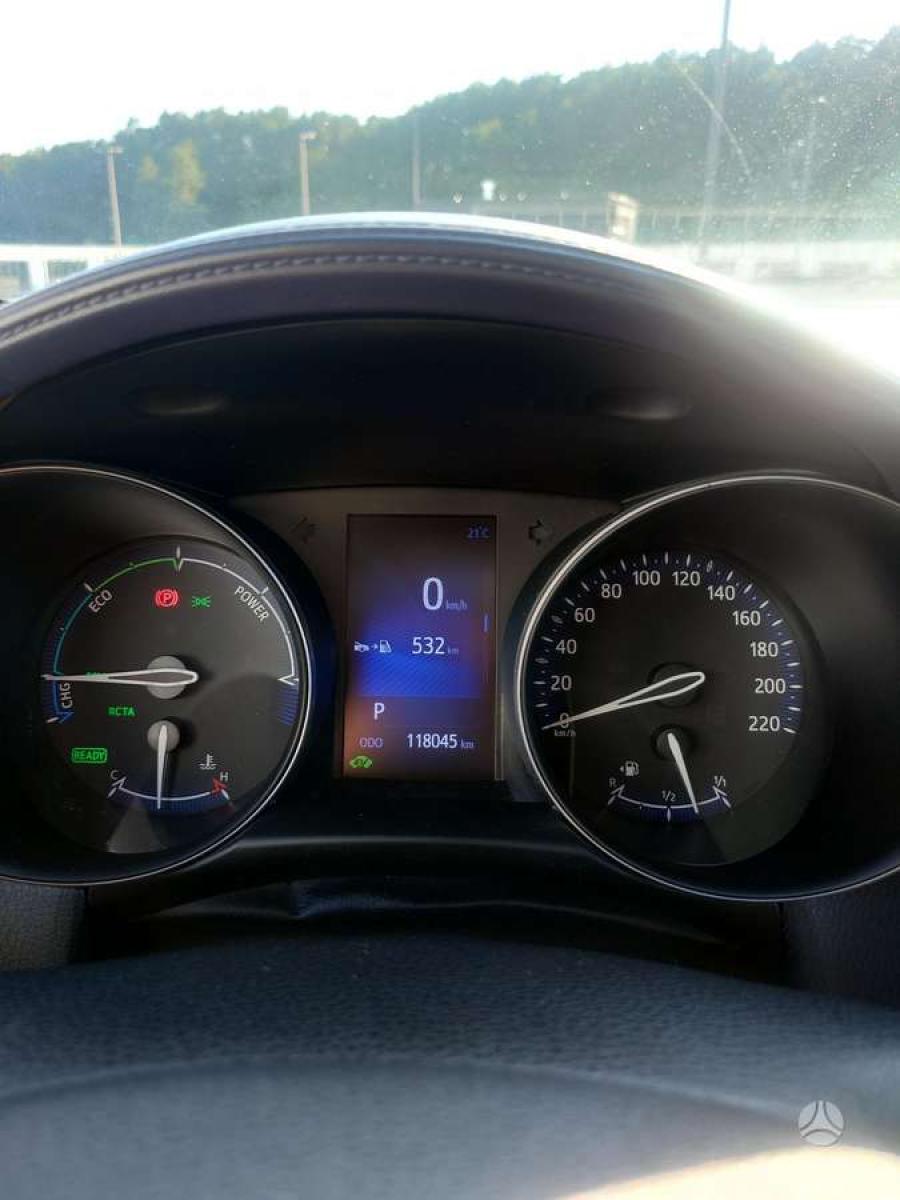 Синий Тойота C-HR 2017 в Вильнюс, объемом двигателя 1.80 л и пробегом 118 тыс. км за 17000 €, фото 16 на AUTOMOTO.COM.LV