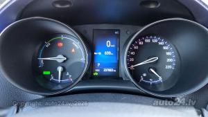 Zils Toyota C-HR 2018 Tallina, ar dzinēja tilpumu 1.80 L un nobraukumu 208 tūkst. km par 14000 €, foto 7 vietnē AUTOMOTO.COM.LV
