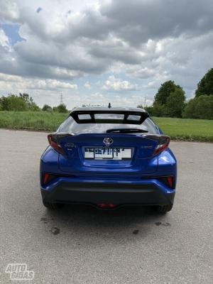 Blue Toyota C-HR 2018 in Trakai, with an engine capacity of 1.80 L and mileage of 197 thousand km for 18000 €, photo 6 on AUTOMOTO.COM.LV
