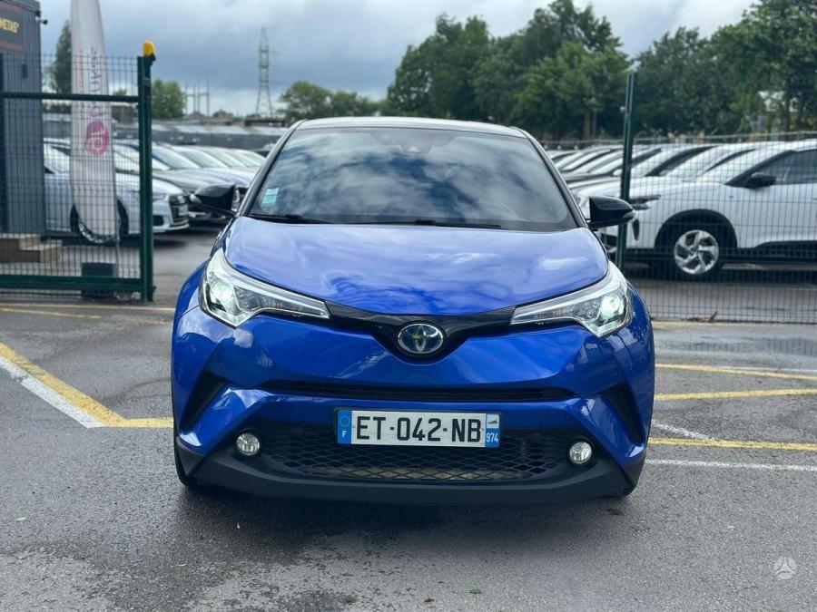 Синий Тойота C-HR 2018 в Клайпеда, объемом двигателя 1.80 л и пробегом 228 тыс. км за 15500 €, фото 6 на AUTOMOTO.COM.LV