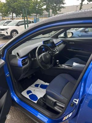 Zils Toyota C-HR 2018 Klaipėda, ar dzinēja tilpumu 1.80 L un nobraukumu 226 tūkst. km par 13999 €, foto 10 vietnē AUTOMOTO.COM.LV