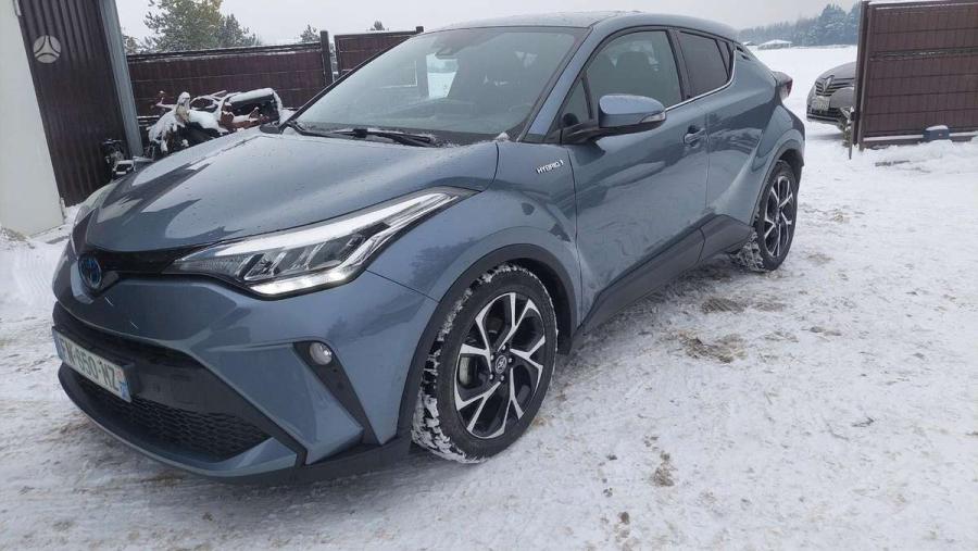 Синий Тойота C-HR 2020 в Вильнюс, объемом двигателя 1.80 л и пробегом 152 тыс. км за 16750 €, фото 2 на AUTOMOTO.COM.LV