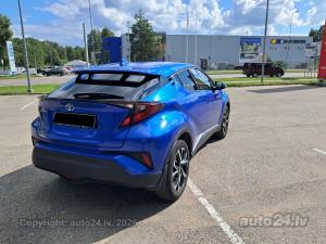Синий Тойота C-HR 2020 в Валга, объемом двигателя 1.20 л и пробегом 56 тыс. км за 16900 €, фото 4 на AUTOMOTO.COM.LV