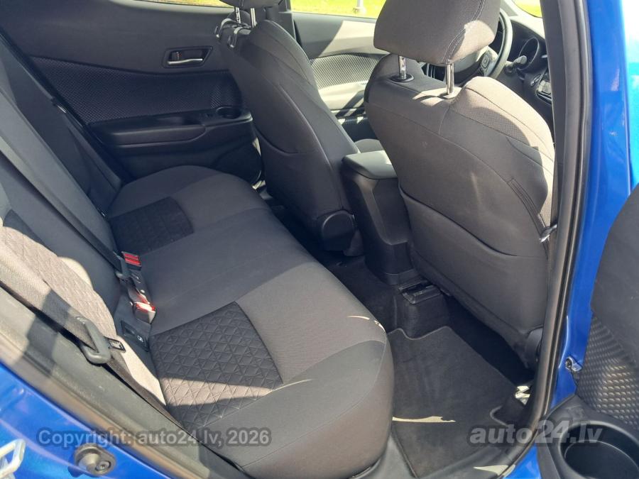 Синий Тойота C-HR 2020 в Валга, объемом двигателя 1.20 л и пробегом 56 тыс. км за 16900 €, фото 12 на AUTOMOTO.COM.LV
