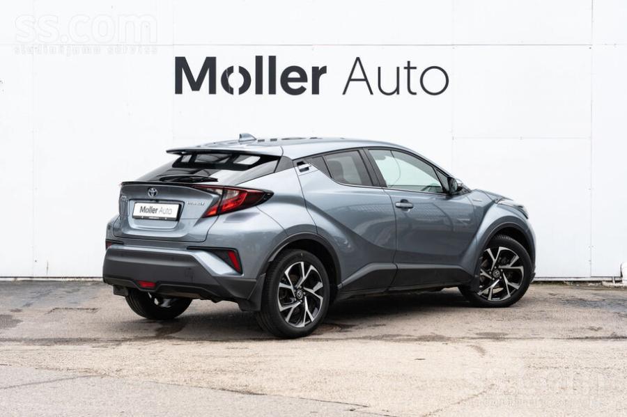 Zils Toyota C-HR 2021 Rīga, ar dzinēja tilpumu 1.80 L un nobraukumu 48 tūkst. km par 19900 €, foto 4 vietnē AUTOMOTO.COM.LV