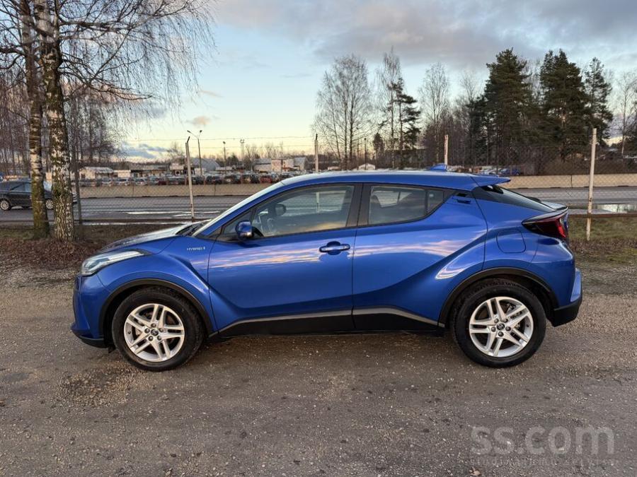 Zils Toyota C-HR 2021 Rīga, ar dzinēja tilpumu 1.80 L un nobraukumu 65 tūkst. km par 20999 €, foto 11 vietnē AUTOMOTO.COM.LV