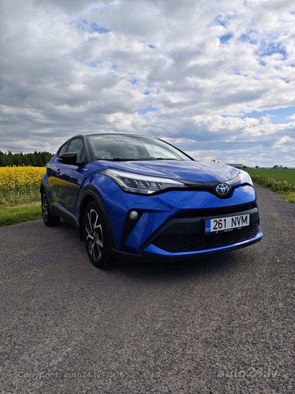 Синий Тойота C-HR 2021 в Таллин, объемом двигателя 1.80 л и пробегом 68 тыс. км за 22500 €, фото 1 на AUTOMOTO.COM.LV