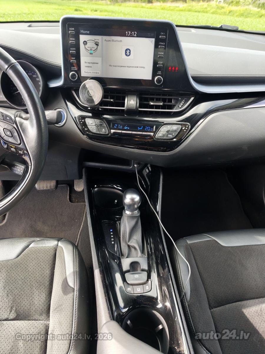 Синий Тойота C-HR 2021 в Таллин, объемом двигателя 1.80 л и пробегом 68 тыс. км за 22500 €, фото 13 на AUTOMOTO.COM.LV