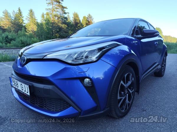 Blue Toyota C-HR 2021 in Tallinn, with an engine capacity of 1.80 L and mileage of 73 thousand km for 20900 €, photo 1 on AUTOMOTO.COM.LV