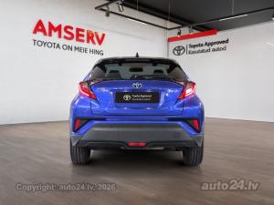 Zils Toyota C-HR 2021 Tallina, ar dzinēja tilpumu 1.80 L un nobraukumu 63 tūkst. km par 22490 €, foto 5 vietnē AUTOMOTO.COM.LV