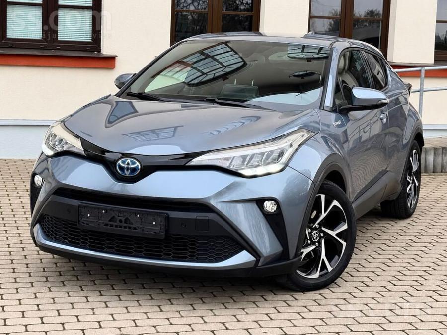 Blue Toyota C-HR 2021 in Jelgava, with an engine capacity of 2.00 L and mileage of 112 thousand km for 17800 €, photo 1 on AUTOMOTO.COM.LV