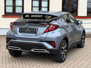 Blue Toyota C-HR 2021 in Jelgava, with an engine capacity of 2.00 L and mileage of 112 thousand km for 17800 €, photo 4 on AUTOMOTO.COM.LV