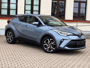Blue Toyota C-HR 2021 in Jelgava, with an engine capacity of 2.00 L and mileage of 112 thousand km for 17800 €, photo 7 on AUTOMOTO.COM.LV
