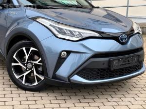 Blue Toyota C-HR 2021 in Jelgava, with an engine capacity of 2.00 L and mileage of 112 thousand km for 17800 €, photo 11 on AUTOMOTO.COM.LV
