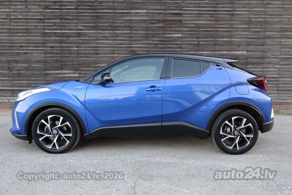 Синий Тойота C-HR 2022 в Маарду, объемом двигателя 1.80 л и пробегом 54 тыс. км за 23600 €, фото 3 на AUTOMOTO.COM.LV
