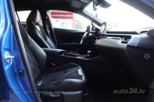 Синий Тойота C-HR 2022 в Маарду, объемом двигателя 1.80 л и пробегом 54 тыс. км за 23600 €, фото 14 на AUTOMOTO.COM.LV