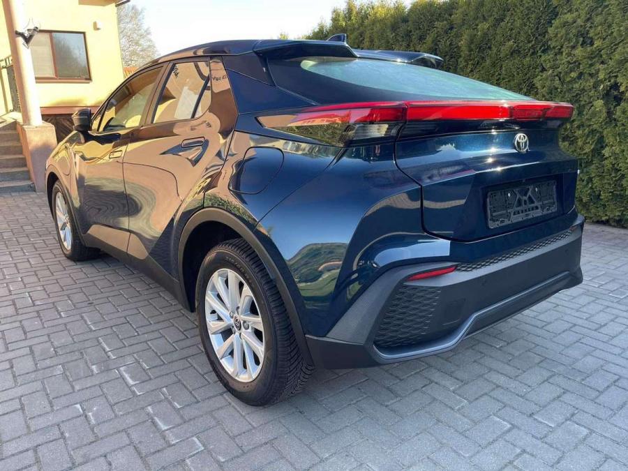 Синий Тойота C-HR 2024 в Тельшяй, объемом двигателя 1.80 л и пробегом 10 тыс. км за 24850 €, фото 7 на AUTOMOTO.COM.LV