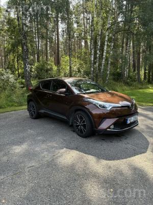 Коричневый Тойота C-HR 2016 в Елгава, объемом двигателя 1.20 л и пробегом 140 тыс. км за 13200 €, фото 3 на AUTOMOTO.COM.LV
