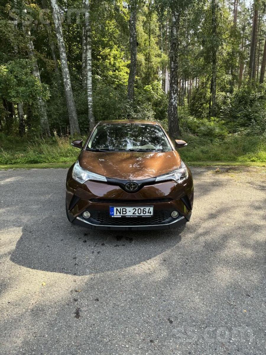 Коричневый Тойота C-HR 2016 в Елгава, объемом двигателя 1.20 л и пробегом 140 тыс. км за 13200 €, фото 5 на AUTOMOTO.COM.LV
