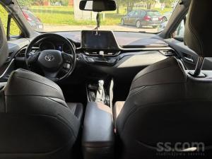 Коричневый Тойота C-HR 2016 в Елгава, объемом двигателя 1.20 л и пробегом 140 тыс. км за 13200 €, фото 9 на AUTOMOTO.COM.LV