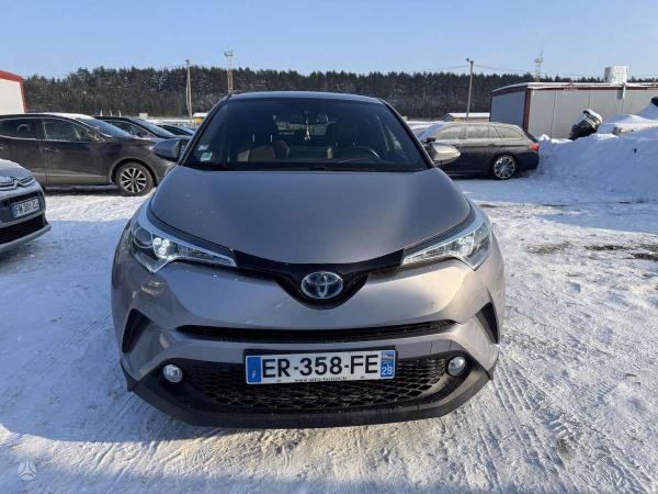 Brūns Toyota C-HR 2017 Viļņa, ar dzinēja tilpumu 1.80 L un nobraukumu 250 tūkst. km par 13350 €, foto 2 vietnē AUTOMOTO.COM.LV